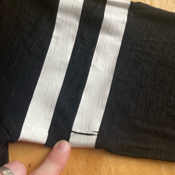 Divided | Tops | Hm Divided Brand Black Long Sleeve Loosefitting Top ...